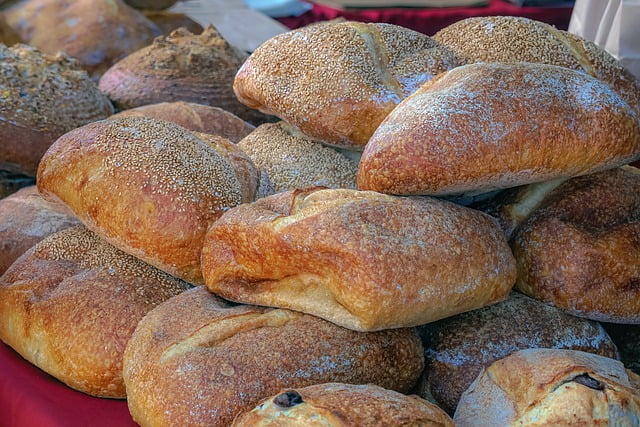 Hawaiian Banana Nut Bread - Sugar Rush Recipes